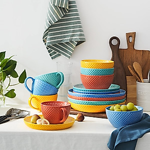 DOWAN Coffee Mugs Set of 4, 21 oz Large Coffee Mugs with Handle, Soup Mugs with Exquisite Relief Craftsmanship for Latte, Cappuccino, Party, Housewarming Wedding Gifts, Vibrant Colors