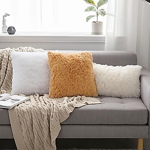 MIULEE Pack of 2 Luxury Faux Fur Decoration Throw Pillow Covers Deluxe Winter Cute Decorative Plush Pillow Case Cushion Cover Shell for Sofa Bedroom Car 16x16 Inch White