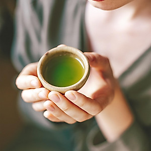 Zulay Traditional Matcha Whisk & Spoon - 100 Prong Matcha Bamboo Whisk For Ceremonial Tea Preparation - Authentic Japanese Bamboo Whisk For Matcha Tea - Matcha Tea Whisk for The Perfect Matcha