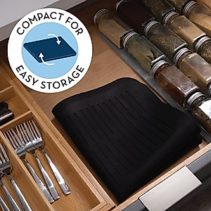 S&T INC. Silicone Mat for Kitchen Counter, Kitchen Drying Mat, Large Dish Drying Mat Silicone, Heavy Duty, Non-Slip, Dishwasher Safe and Heat Resistant, Black, 16 Inch x 18 Inch, 1 Pack