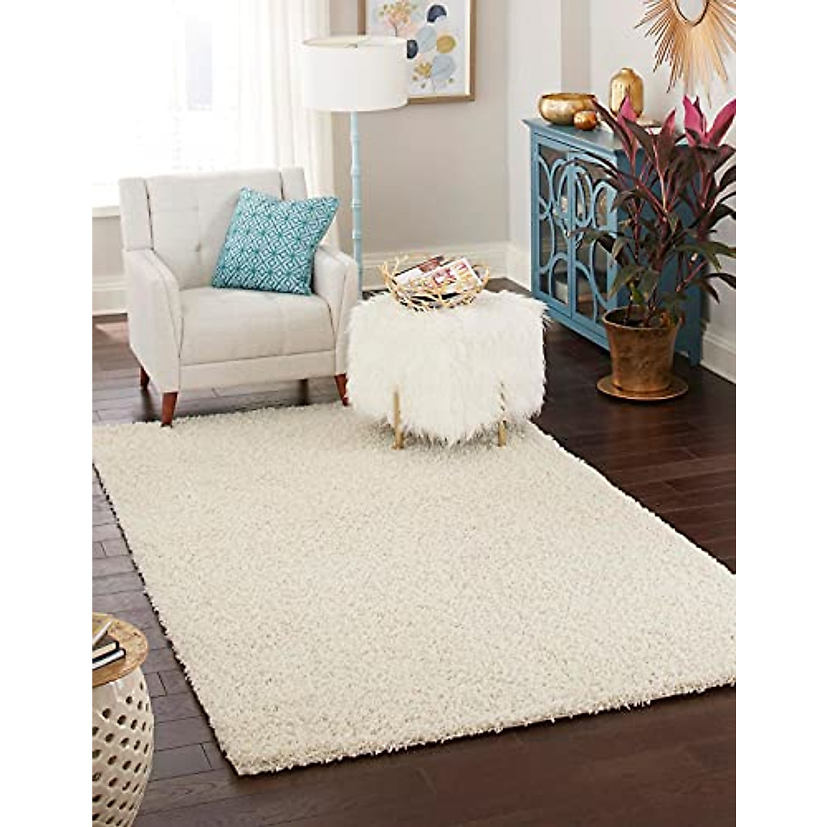 Rugs.com Über Cozy Solid Shag Collection Rug – 5 x 8 Pure Ivory Shag Rug Perfect 5 x 8 Feet