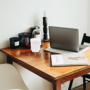 TEHAUX Mini Desk Trash Can with Lid, Desktop Mini Plastic Waste Garbage Can Countertop Garbage Bin Cute Flower Shape Wastebasket Mini Waste Can for Desk Car Office Home Kitchen, White