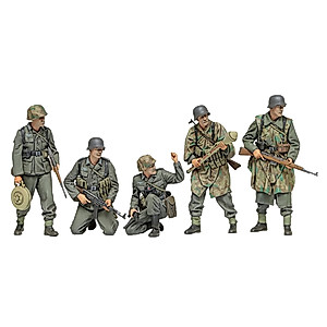 TAMIYA 1/35 German Infantry Set Late WWII TAM35382 Plastic Models Armor/Military 1/35
