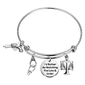 BLEOUK rather watching law order (watching law)