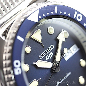 SEIKO 5 Sports Auto-Wind Mechanical Suits SBSA 015