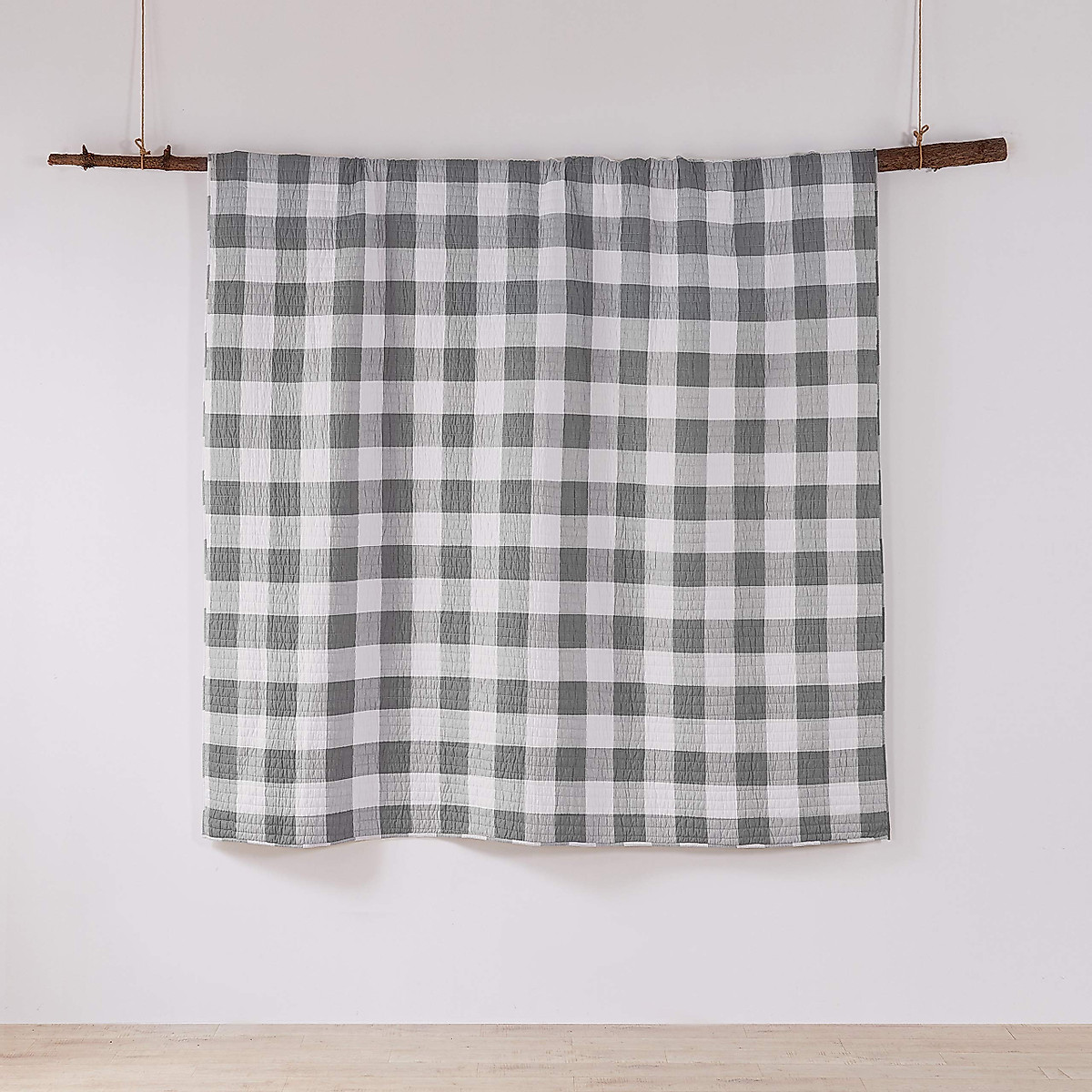 Levtex Home - Camden Quilt Set -Full/Queen Quilt + Two Standard Pillow Shams - Buffalo Check in Grey and Cream - Quilt Size (88 x 92 in.) and Pillow Sham Size (26 x 20 in.)- Reversible Pattern -Cotton