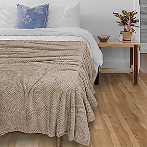 PAVILIA Waffle Fleece Throw Blanket for Couch Bed Tan Taupe, Super Soft Fuzzy Cozy Blanket Sofa, Plush Warm Cute Decorative Home Decor Throw, Lightweight All Season, Beige Camel Brown, 50x60
