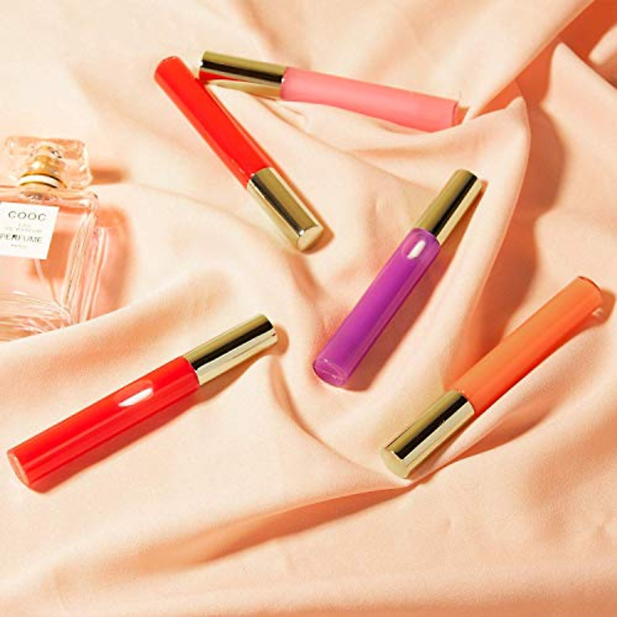 Vumdua 30 Pcs 10ml Empty Lip Gloss Tubes Containers, Refillable Lip Balm Bottles for DIY Makeup Such as Lip Samples, Homemade Lip Balm (Gold)