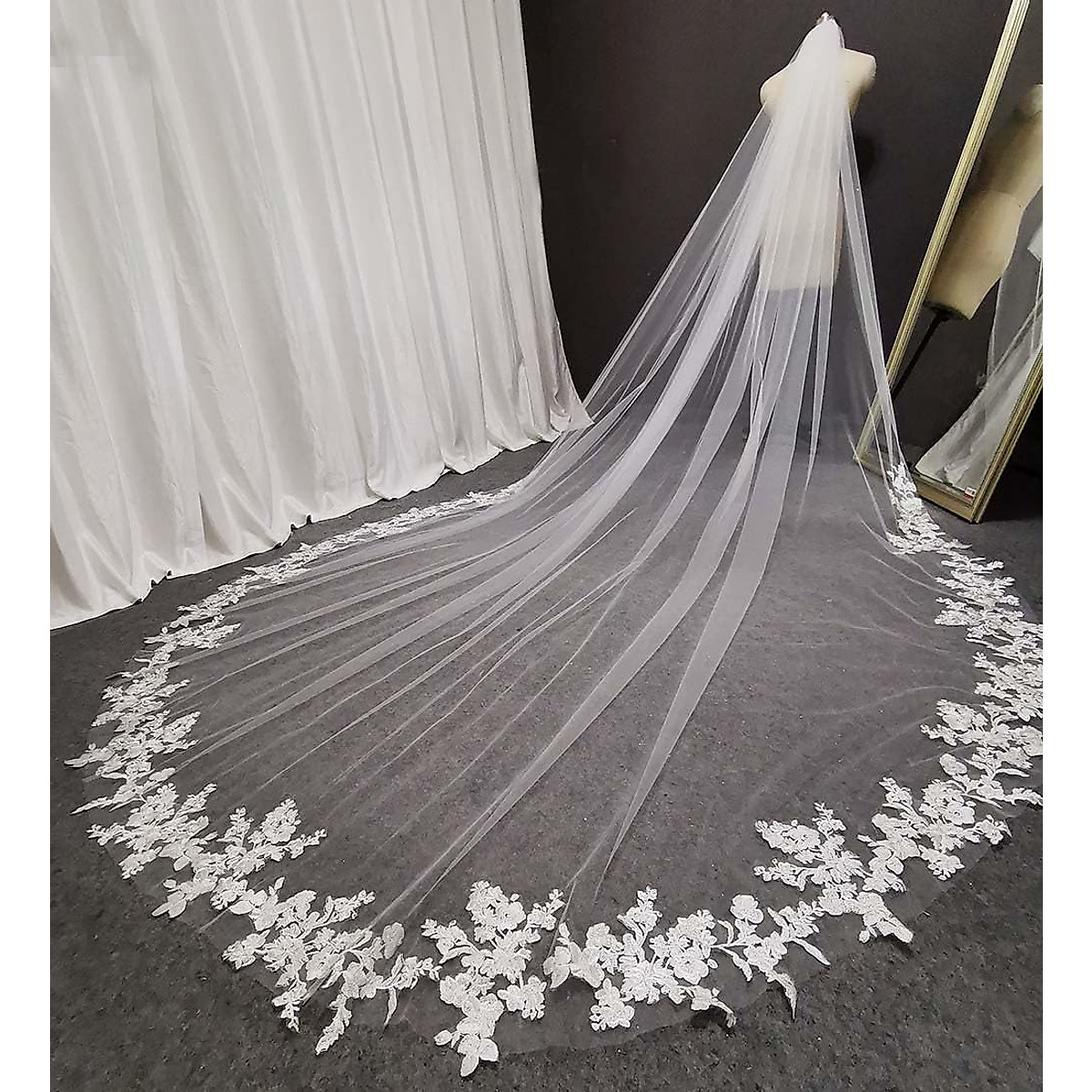 ruthyuexin Wedding Veil Applique Edge Cathedral Veil Flower One-Layer Bridal Veils Wedding Veils with Comb (ivory)