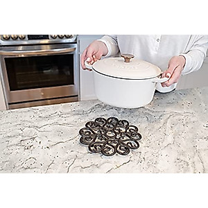 gasaré, Trivet for Hot Dishes, Pots and Pans, Metal Trivet, Victorian Design, Cast Iron, Rubber Feet Caps, Ring Hanger, 8 Inches, Brown Finish, 1 Unit