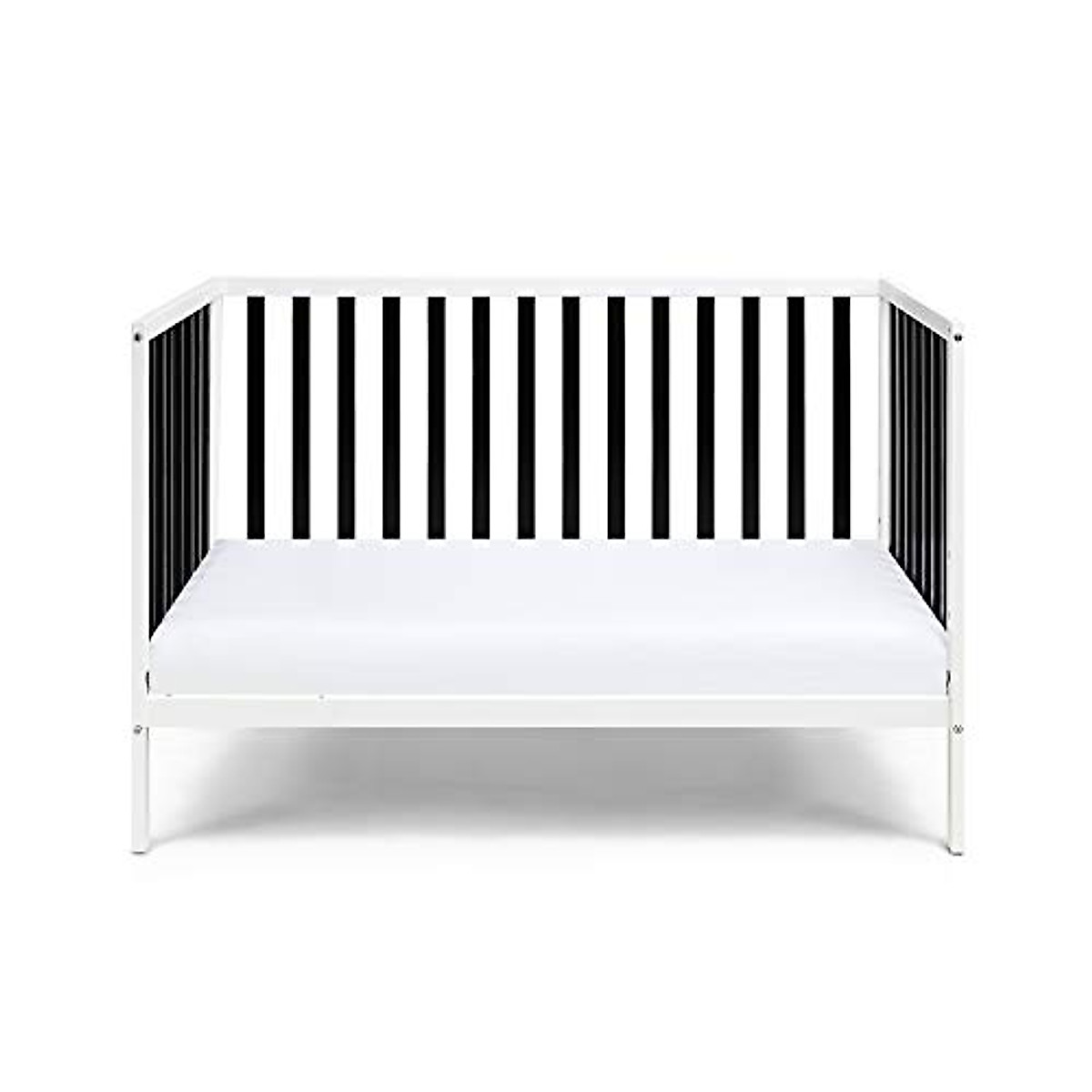 Baby Cache Deux Remi Island 3-in-1 Convertible Crib (Do Re Me) White & Black