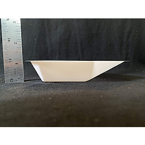 Pour Boats, W-P83-WH-50, 83mm, Medium White, Pack of 50