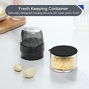 Garlic Press Grinder, UHIYEE BPA-Free Garlic Crusher Mincer, Garlic Press Tool Dishwasher Safe, Easy-Clean, Ideal Kitchen Gifts