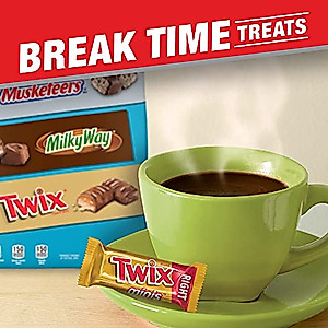 SNICKERS, TWIX, 3 MUSKETEERS & MILKY WAY Minis Size Chocolate Candy Variety Mix, 67.2-Ounce 240 Pieces (Packaging May Vary)