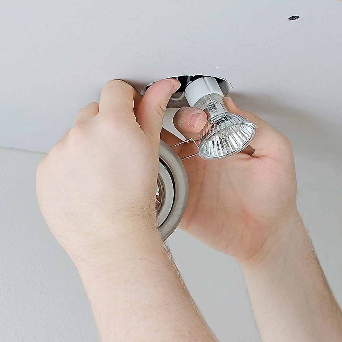 Lacnooe GU10 Halogen 35W Bulbs, 6 Pack GU10+C 120V 35W Halogen Light Bulbs with Long Lasting Lifespan, Dimmable MR16 GU10 Light Bulb for Track Light, Recessed Light, Range Hood, 2700K Warm White