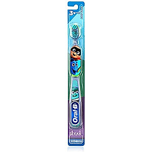 Oral-B Kids Manual Toothbrush, Monsters Characters, for Children and Toddlers 3+, Extra Soft Bristles - Pack of 6 (Characters Vary)