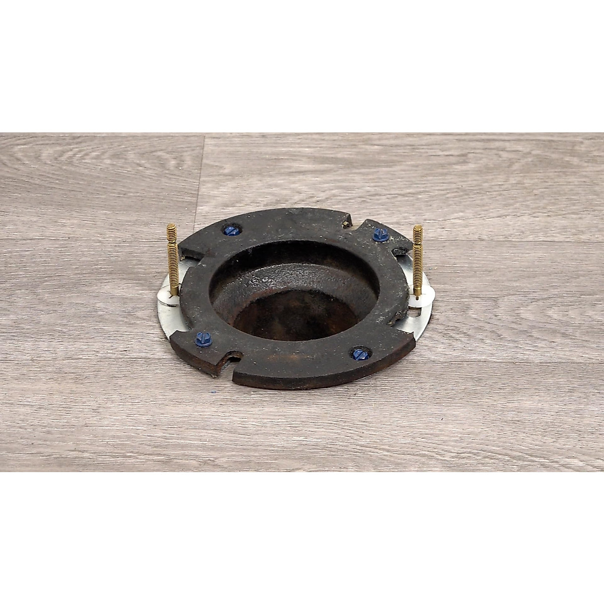 Fernco Fix-A-Flange Complete Universal Toilet Flange Water Closet Repair Kit