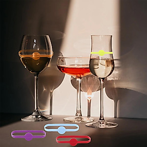 BLMHTWO 12 Pieces Drink Markers, Glass Bottle Strip Tag Marker Silicone Cup Bands with 6 Colors Cup Identifiers Elastic Durable Unbreakable Wine Glass Markers for Home Birthday Party Bar
