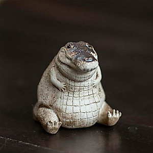 oldqyou Tea Pet Creative Alligator Decor Ornament Figurine Handmade Ceramic,Chubby Crocodile,Tea Pet Mini Cute Statue Living Room Desk Pet Tea Table Decor Tearoom Gifts (Crocodile-c 1PCS)