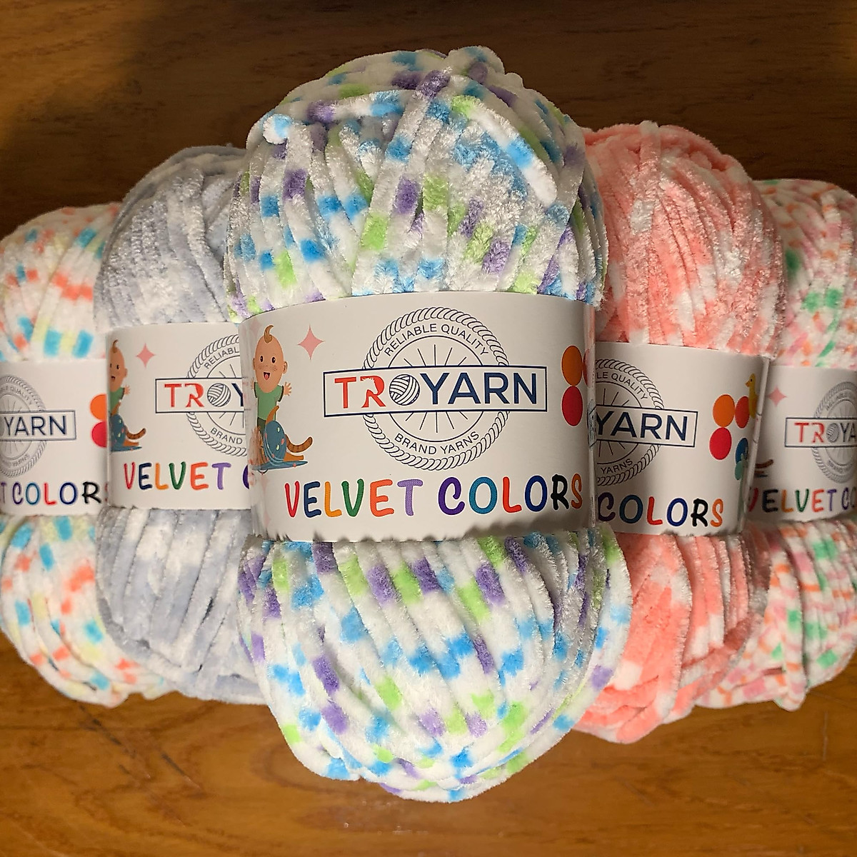 Troyarn Velvet Colors Chenille Baby Blanket Yarn Amigurumi Yarn for Crocheting and Knitting Super Bulky 100 gr (131 yds) (10222)