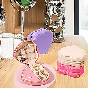 Dajasan Mini Travel Jewelry Case Portable Travel Jewelry Organizer Small Heart-shaped Leather Jewelry Box for Women Girls (Pink)