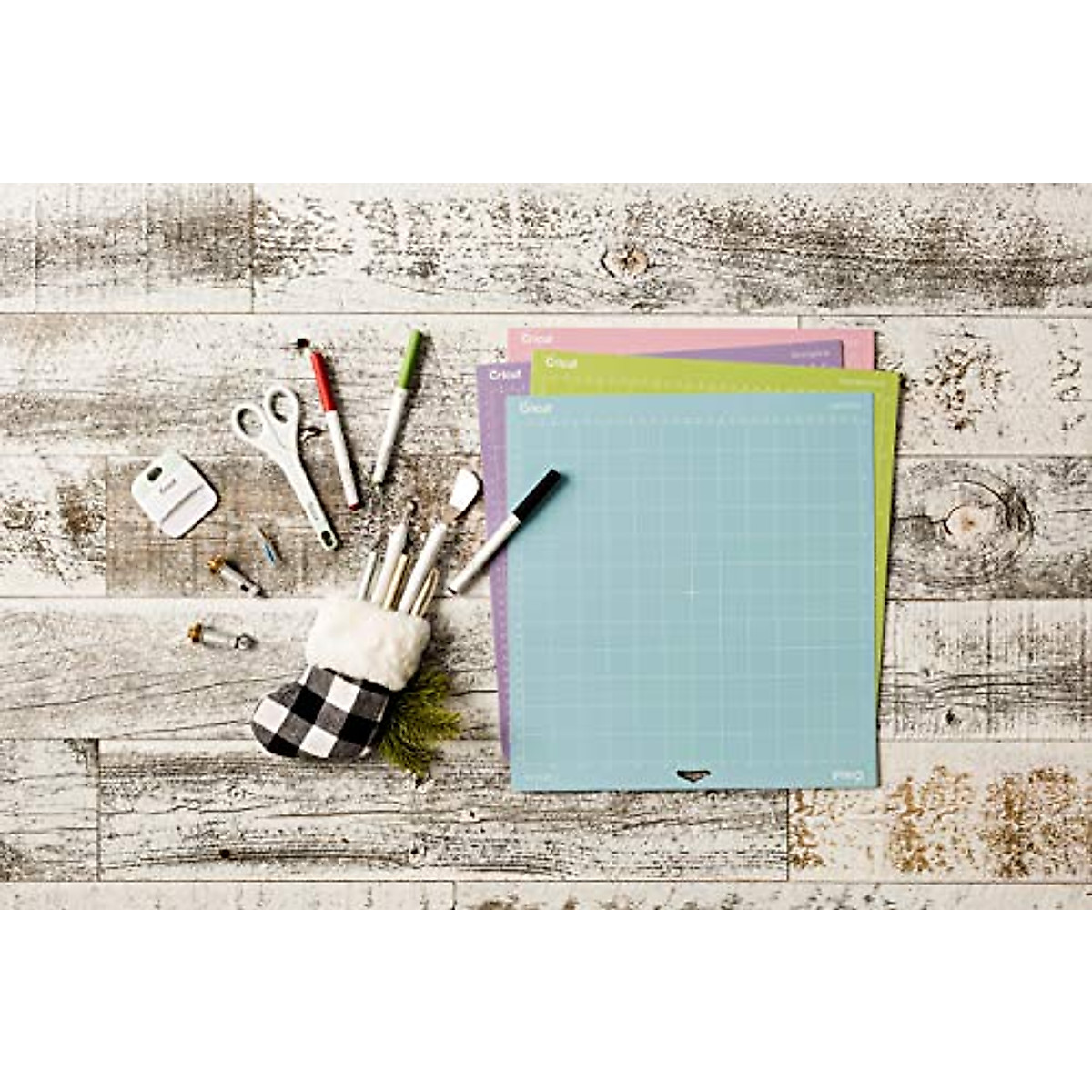 Cricut Rotary Blade Replacement Kit, Includes a Hard Cutting Blade with Protective Cap, Washer, Nut & Screwdriver, Cuts Delicate Papers & Unbacked Fabric, Compatible with Cricut Maker Cutting Machine