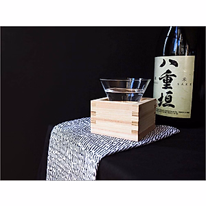 JapanBargain 2757, Wooden Sake Cups Masu Japanese Hinoki Wood Saki Cup Box Made in Japan, Plain, 4 ounce, Set of 2