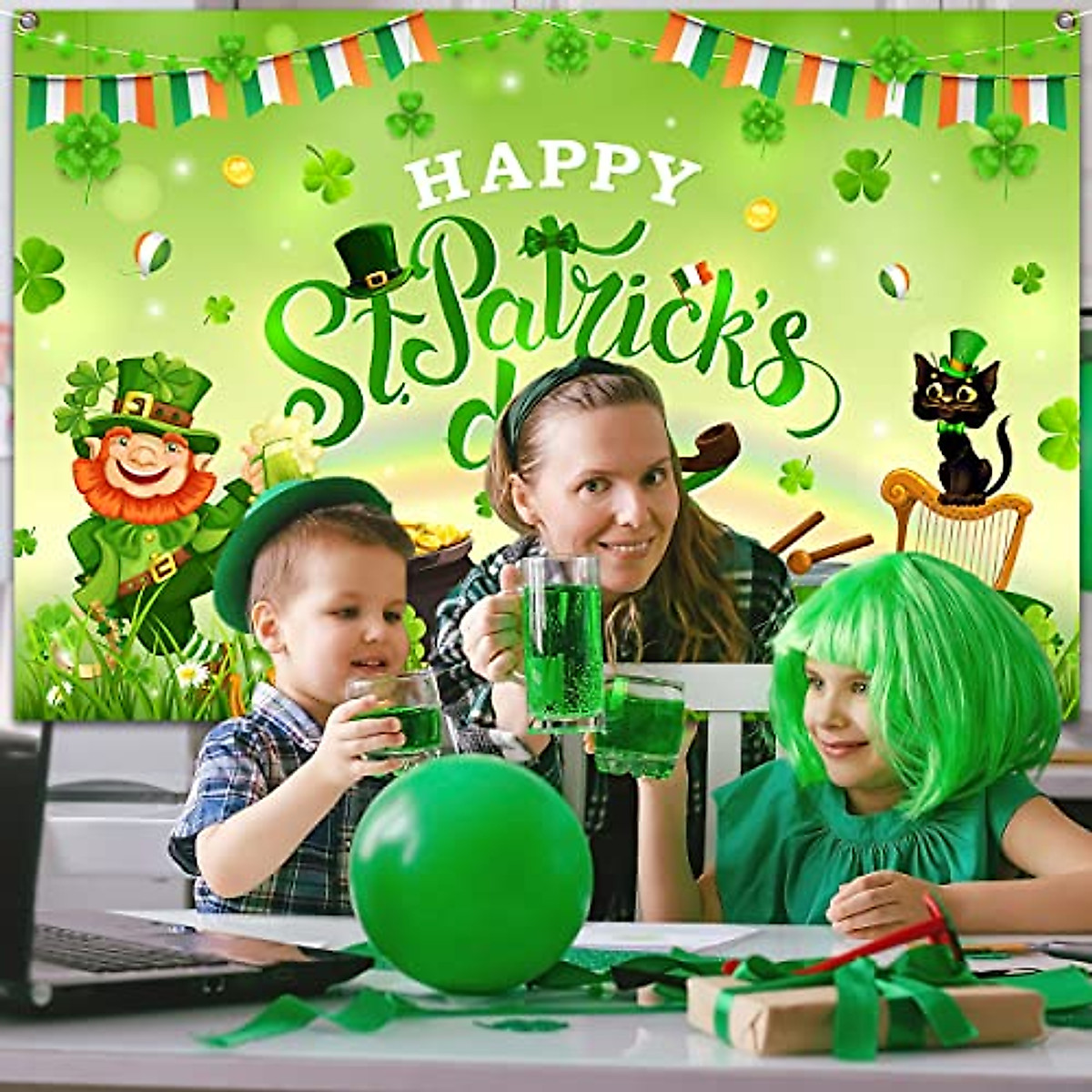 Happy St. Patrick's Day Banner - Irish Clover Yard Sign St. Patrick's Day Photo Background Decoration for St. Patrick's Day Party Decoration Supplies (Background)