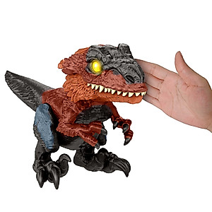 Mattel Jurassic World Dominion Uncaged Interactive Dinosaur Toy, Ultimate Pyroraptor Action Figure with Lights & Motion, 3 Play Modes