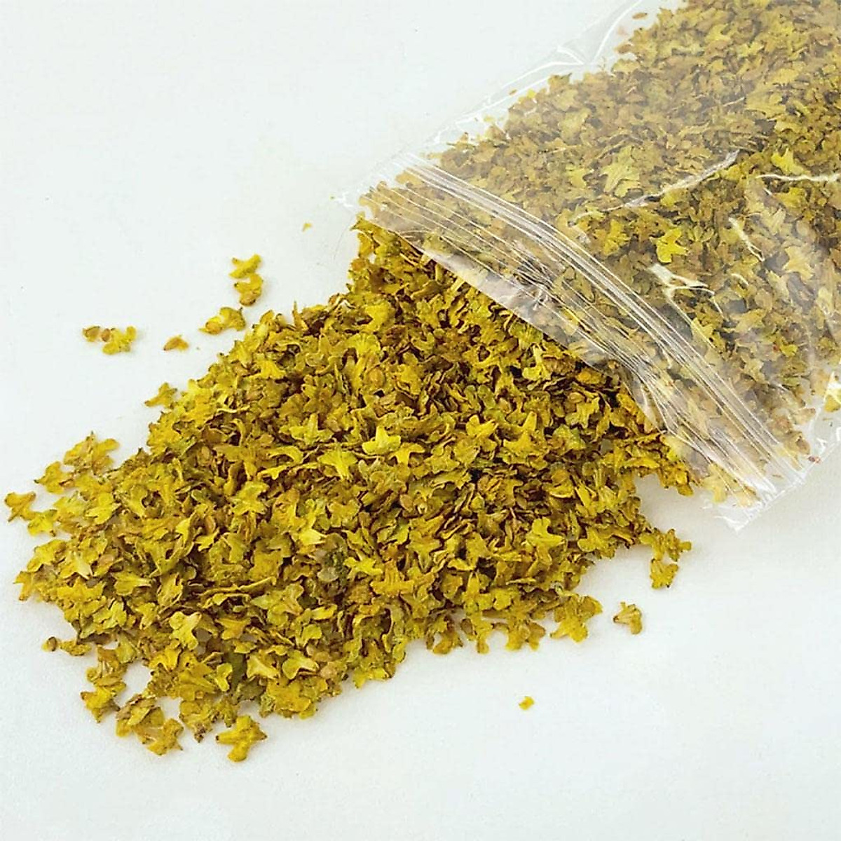 AMLESO 33ml Micro Landscape Leaves Model Scenery Grass Tufts Table Diorama Railway Scene Accessories Leaf for Fairy Garden Bonsai Ornaments, Yellow