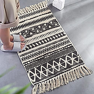 HLOVME Woven Cotton Boho Area Rug with Tassel 2' x 3' Washable Indoor/Outdoor Rugs for Living Room Bedroom Kitchen Hallways Floor