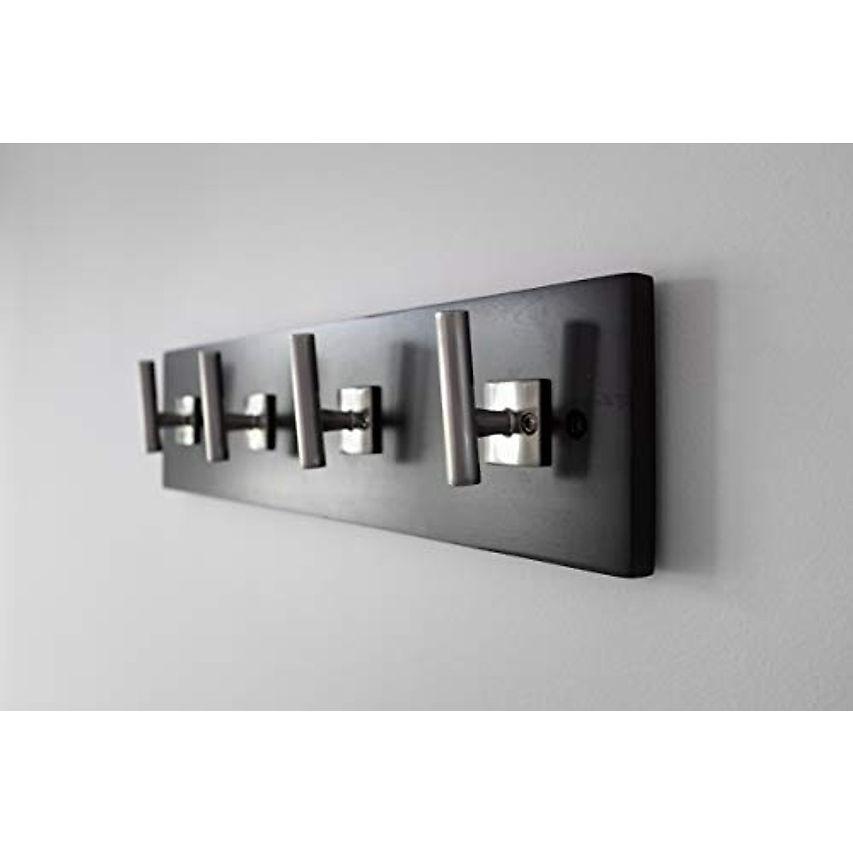Hickory Hardware Hook Rack for Coats, Hats, Keys, Towels, Purses and More, Easily Mounted on Walls & Doors, Decorative Heavy Duty Hook Rail, 4 Hooks, Cocoa Wood Grain with Satin Nickel Finish