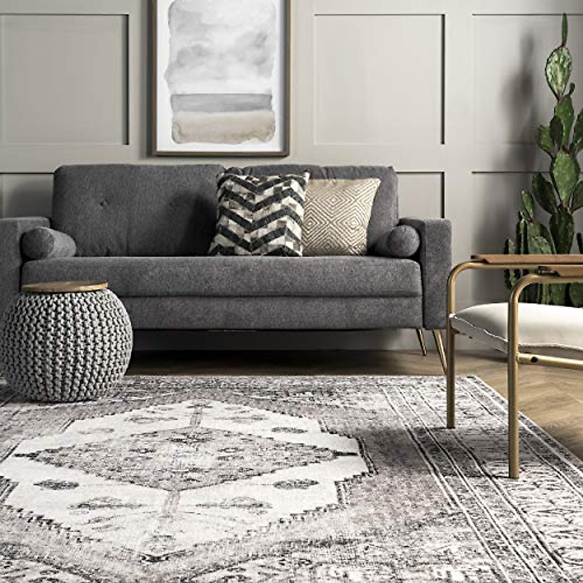 nuLOOM Gladys Machine Washable Vintage Medallion Runner Rug, 2' 6" x 8', Light Grey