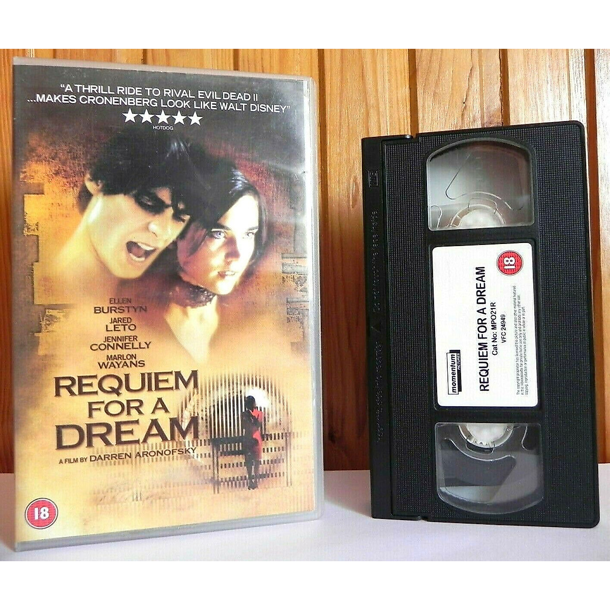 Requiem For A Dream: 2x Sleeve - Momentum - Drama - E.Burstyn - Large Box - VHS