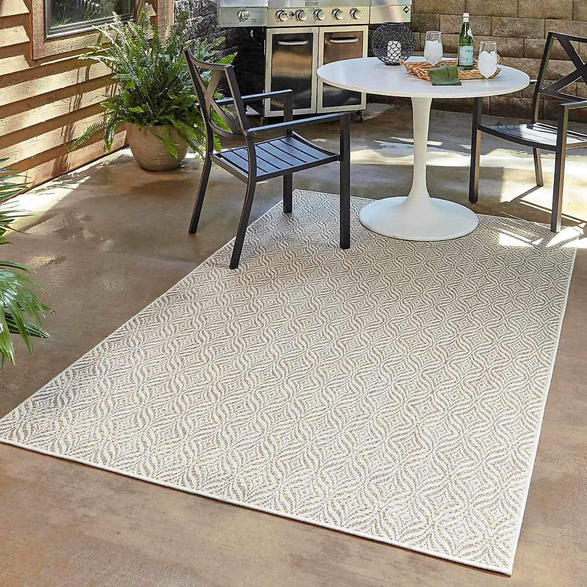 Unique Loom Outdoor Trellis Collection Area Rug - Deco Trellis (5' 3" x 8' Rectangle, Taupe/ Ivory)