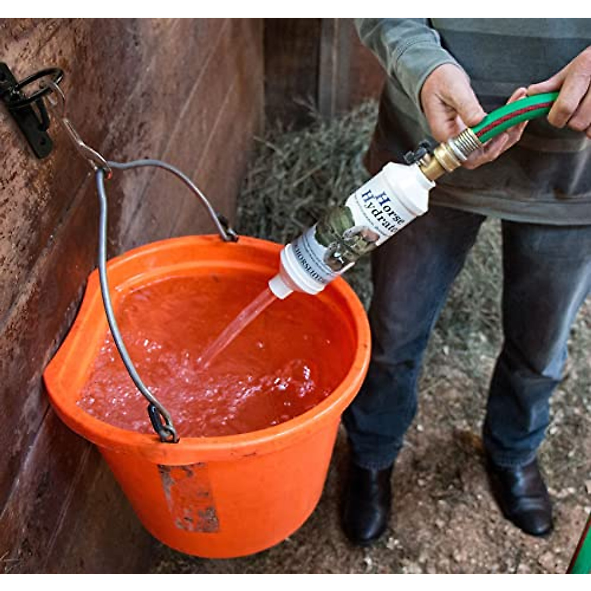 ZRruowin Water Bucket Hook for Horses Metal Bucket Hangers for Horse Stalls Wall Mount Bucket Holder for Grain Feed Stable Farmhouse Supplie (Black)