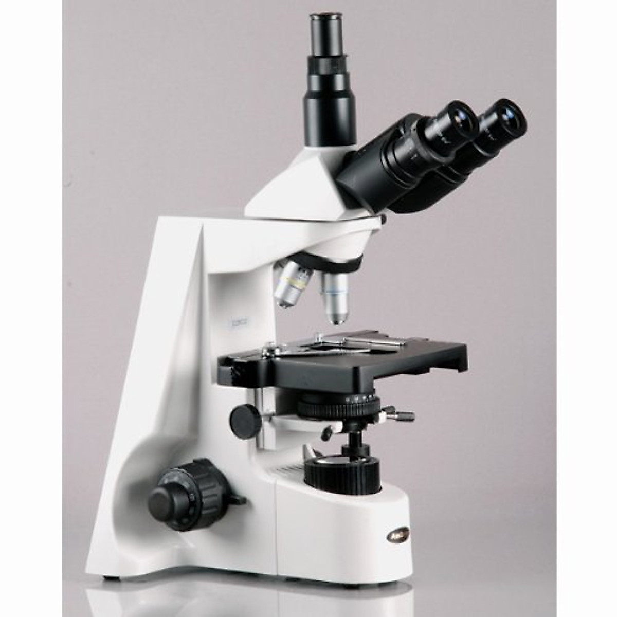 AmScope T690B-PCT200-PL Phase-Contrast Trinocular Compound Microscope, 40X-2000X Magnification, WH10x and WH20x Super-Widefield Eyepieces, Infinity Plan Achromatic Objectives, Brightfield, Kohler Condenser, Double-Layer Mechanical Stage, Includes 4 Phase
