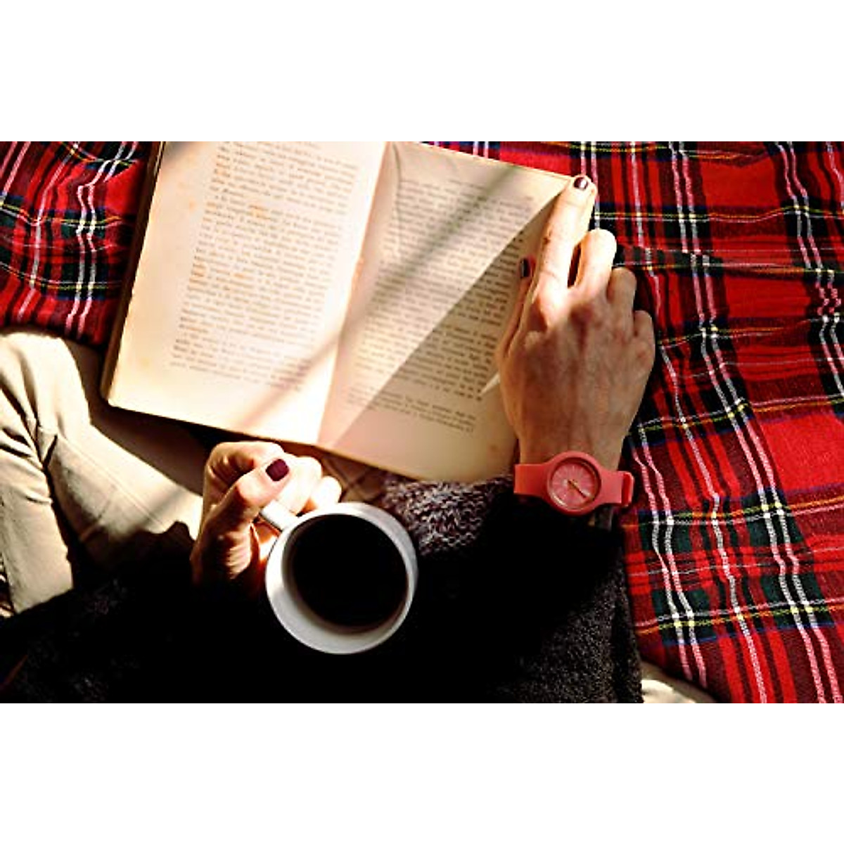 JUDYBRIDAL Plaid Chenille Throw Blanket, Extra Soft Cozy Knitted Decorative Blanket, All-Season Dual-Sided Home Decor Blanket with 3 Inches Tassel for Bed Sofa Couch Chair 50" W x 67" L（Red）