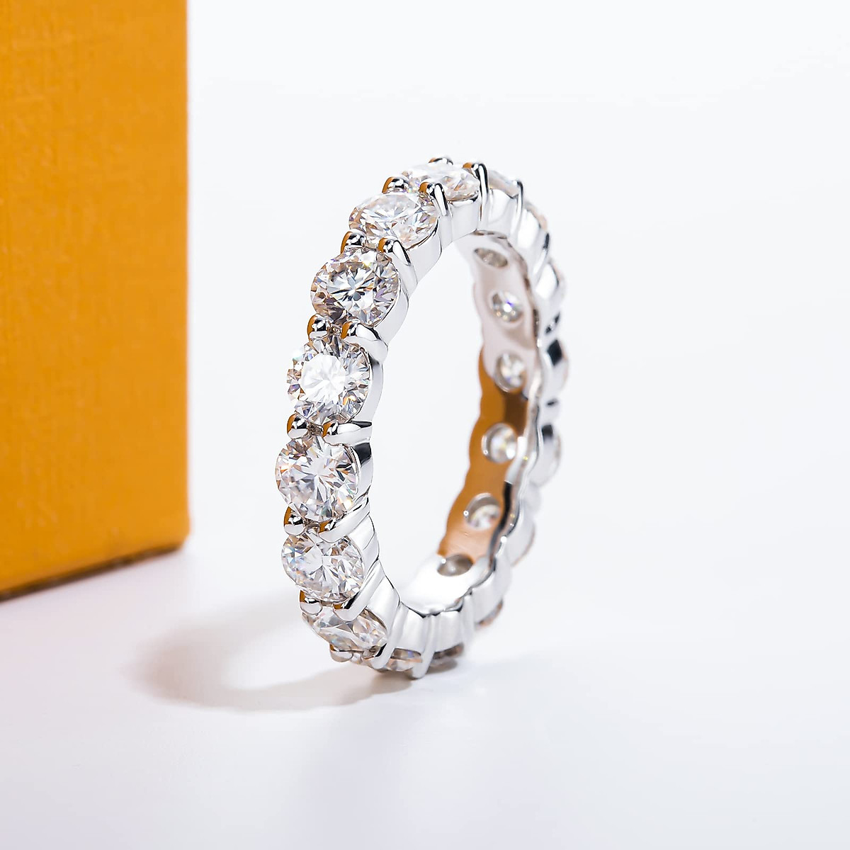 Moissanite Wedding Band Eternity Ring 5cttw D Color VVS1 Clarity Round Brilliant Cut Lab Created Diamond Gold Plated 925 Sterling Silver Fake Promise Anniversary Bands for Women with Certificate(6.5)