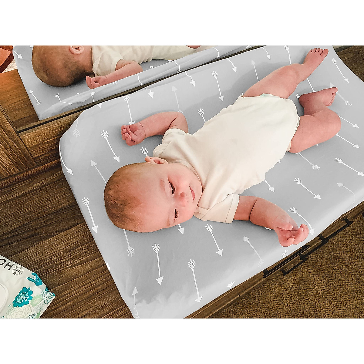 Changing Pad Cover – Premium Baby Changing Pad Covers 4 Pack – Boy or Girl Changing Pad Cover – Pure Jersey Machine Washable Grey & White Changing Table Cover – Diaper Changing Pad Cover Sheets