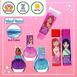 Disney Princess Train Case Girls Beauty Set, Kids Makeup Kit for Girls, Real Washable Toy Makeup Set, Play Makeup, Pretend Play, Party Favor, Birthday, Toys Ages 3 4 5 6 7 8 9 10 11 12