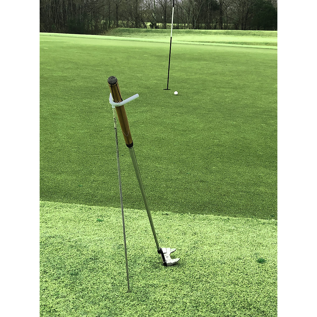 Mobile Pro Shop V-Shaped Golf Club Stand Keeps Your Clubs Clean, Dry & Visible, Made of Highly Durable Stainless Steel - Easy to Carry Golf Club Holder