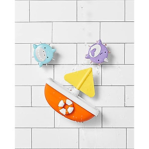 Skip Hop Zoo Baby Bath Toy, Tip & Spin Boat, Shark/Narwhal