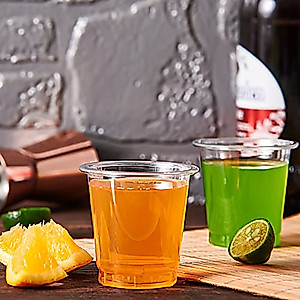 Lilymicky [900 Pack] 2 oz Plastic Shot Glasses, 2-ounce Clear Disposable Plastic Cups, Party Cups for Vodka, Whiskey, Tequila, and Jello Shots, Mini Plastic Containers for Sauce, and Sample Tasting