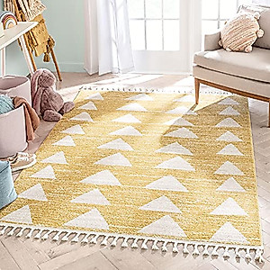 Well Woven Tango Yellow Geometric Triangle Pattern Stain-Resistant Area Rug (6'7" x 9'3")