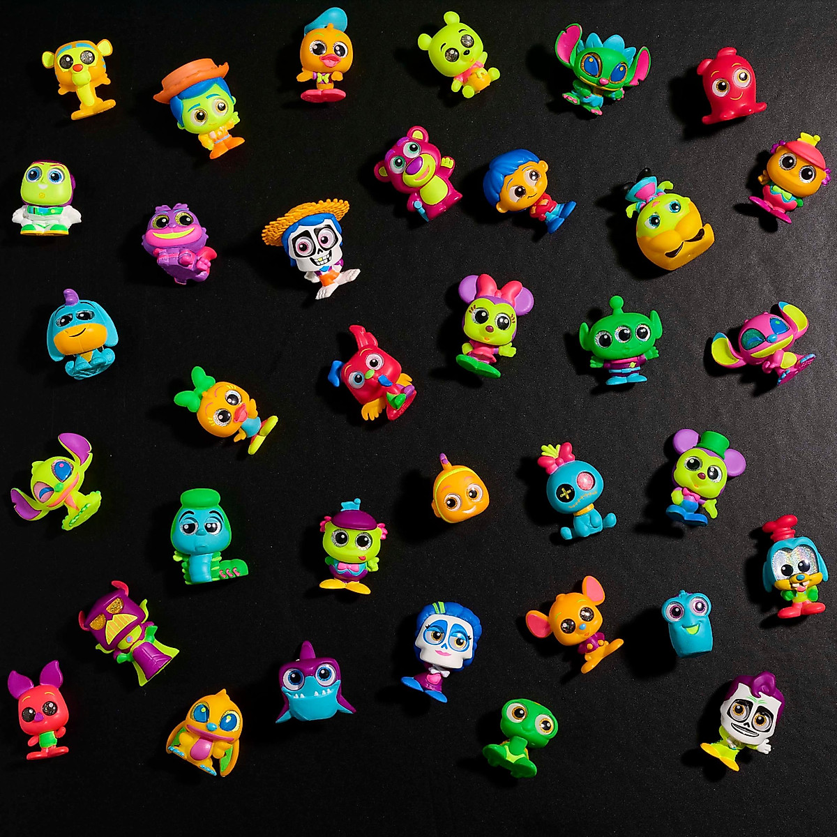 Just Play Disney Doorables Neon Glow Peek, Kids Toys for Ages 5 Up