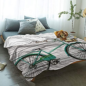TocaHome Plush Fuzzy Fleece Lightweight Throw Blanket Green Bicycle with Farm Fresh Daisy on Wooden Super Soft Reversible Microfiber Flannel Blankets for Couch, Bed, Sofa (39"x49")
