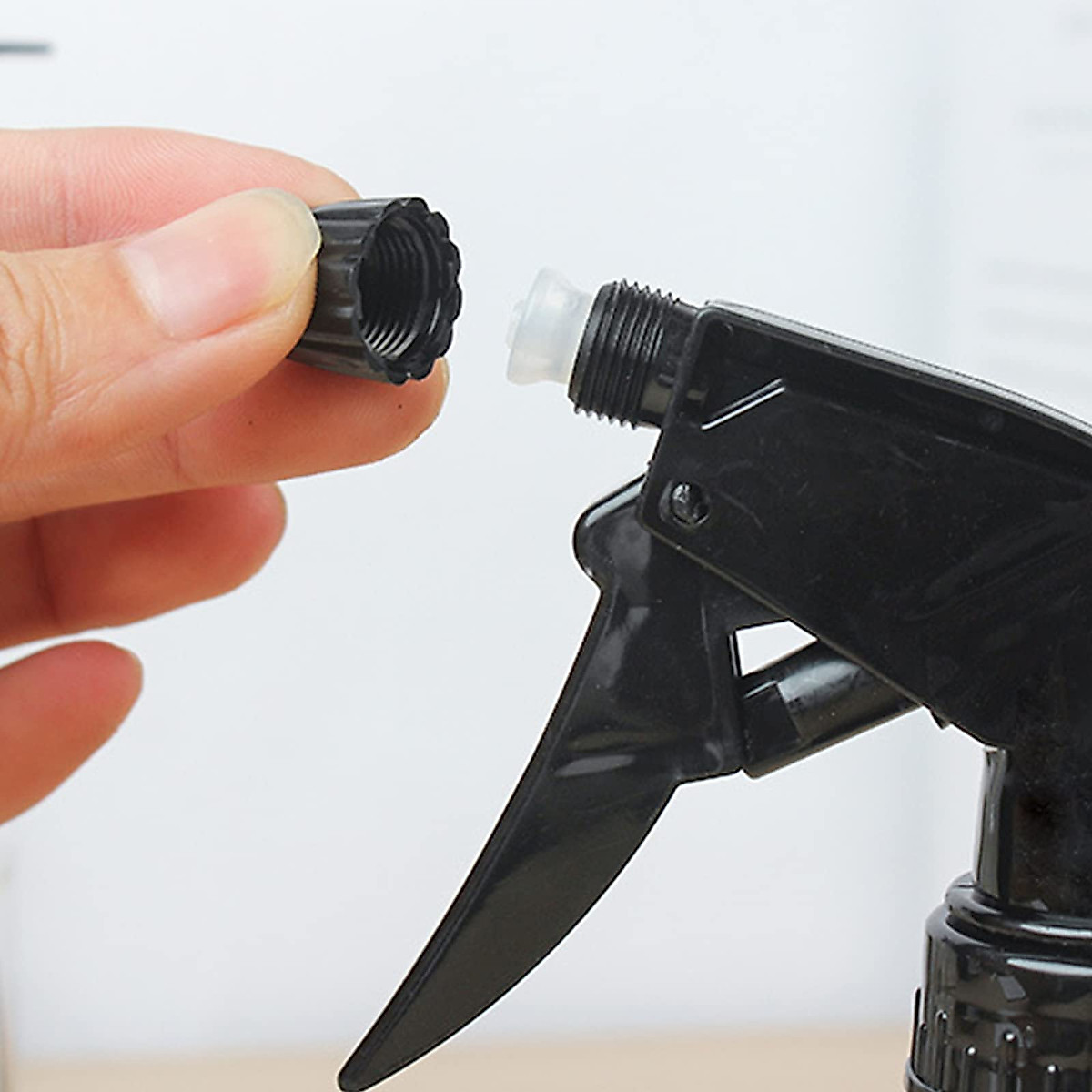 Merkaunis 20PCS 8 oz Spray Bottle Clear Plastic Spray Bottles with Adjustable Nozzle Empty Plastic Spray Bottles Bulk Water Spray Bottle Clear Empty Spray Bottles for Kitchen,Beauty, Hair and Cleaning