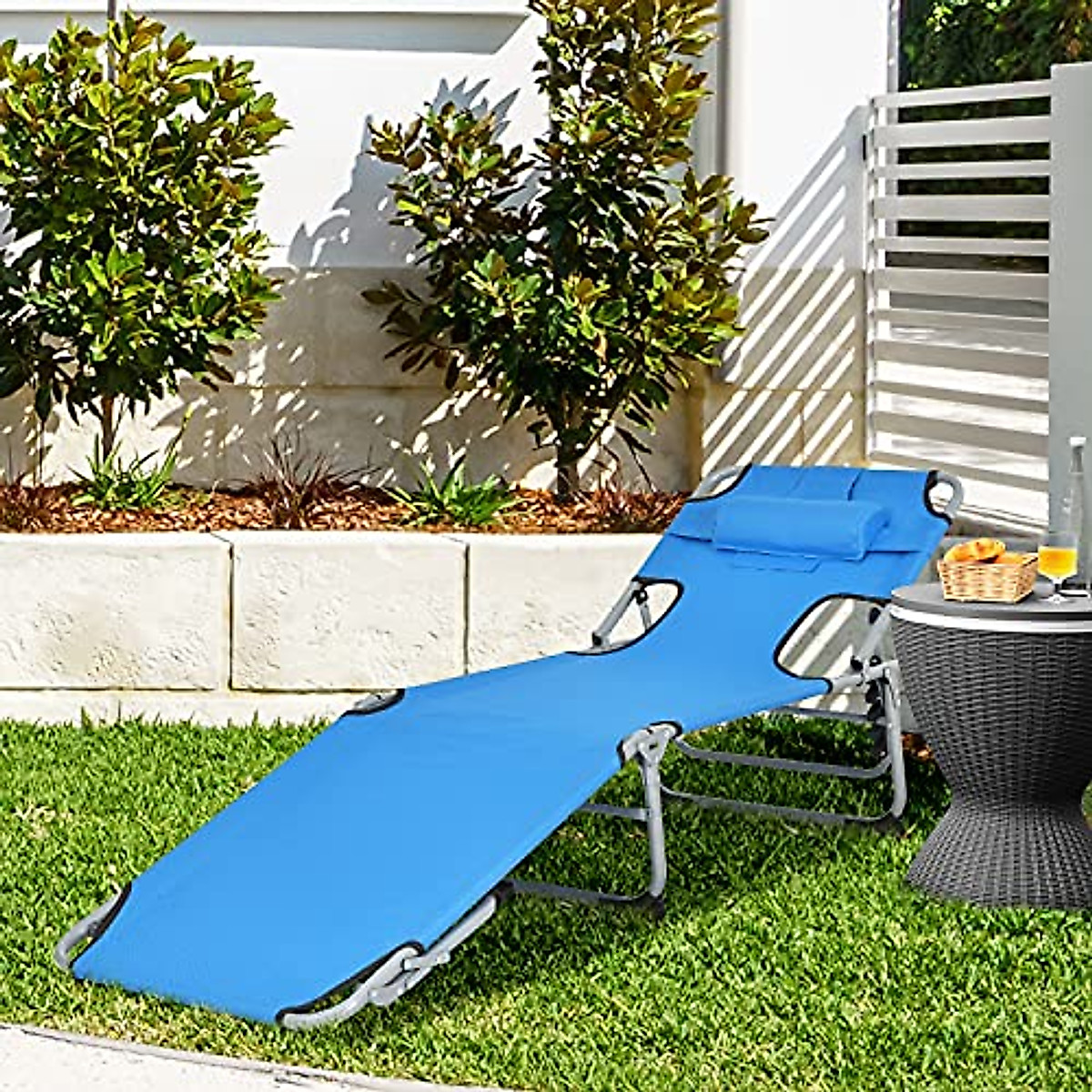 Goplus Tanning Chair, Folding Beach Lounge Chair with Face &Arm Hole, 5-Position Adjustable,Removable Pillow,Side Pocket, Sunbathing Chair, Portable Outdoor Lounge Chair for Patio Pool Lawn (1, Navy)