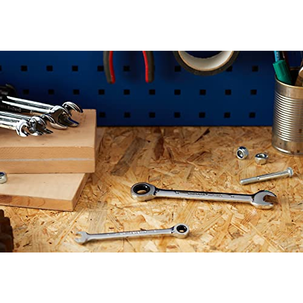 Amazon Basics Ratcheting Combination Wrench Set - Metric, 7-Piece